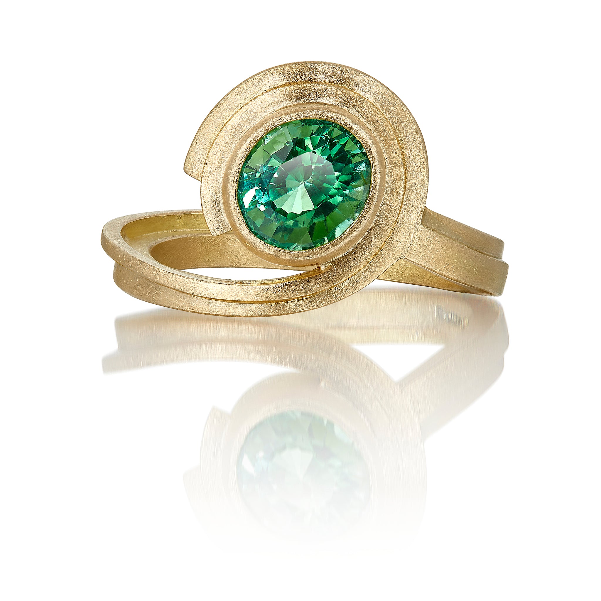 Green Tourmaline Wave Ring – Ellen Monaghan